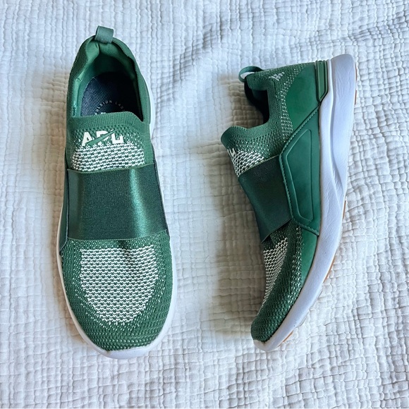 APL | Shoes | Apl Emerald Green Techloom Bliss Slip On Stretch Smeakers ...